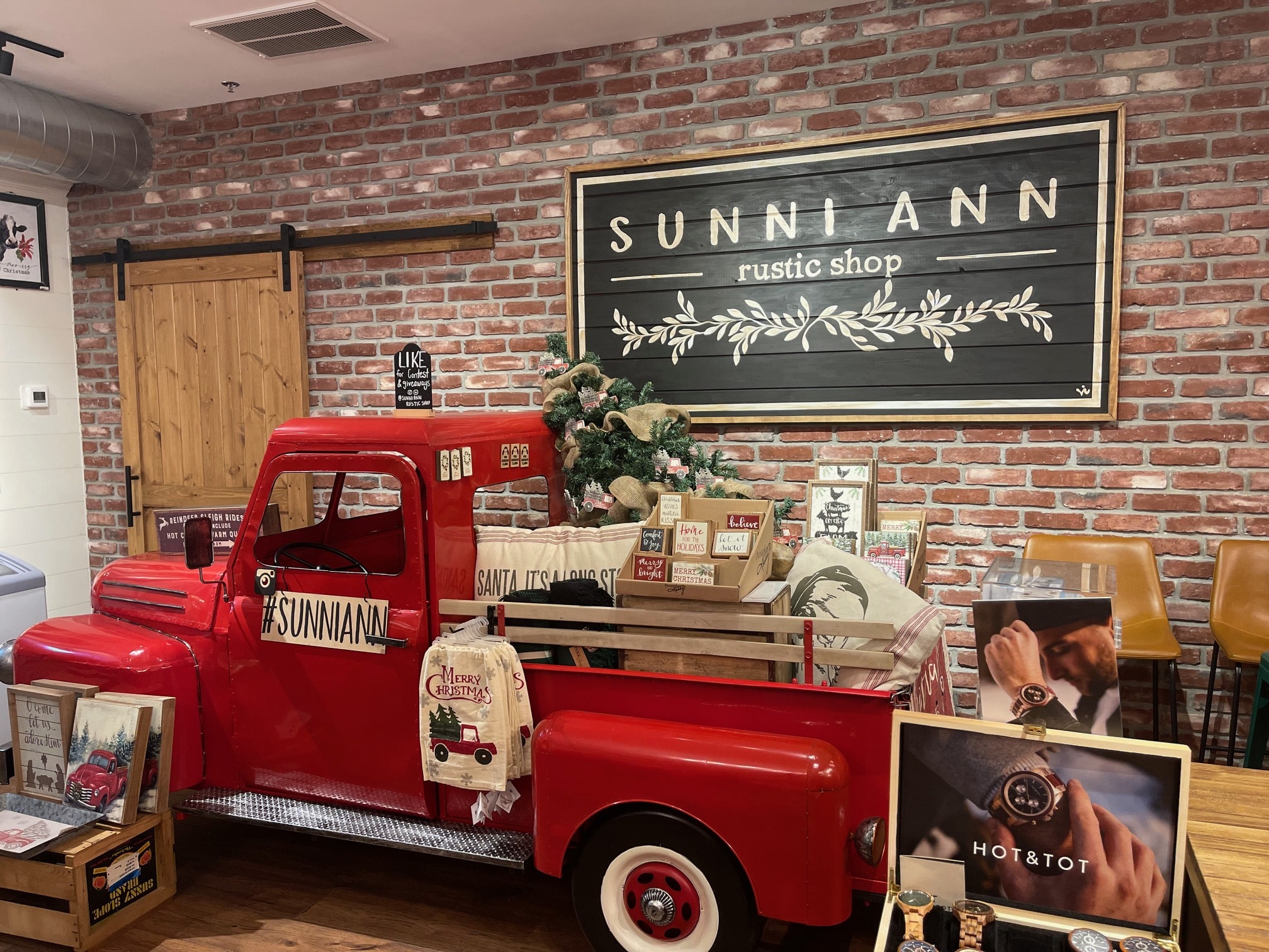 Walhalla Wonderland Santa Stroll - Upcountry South Carolina